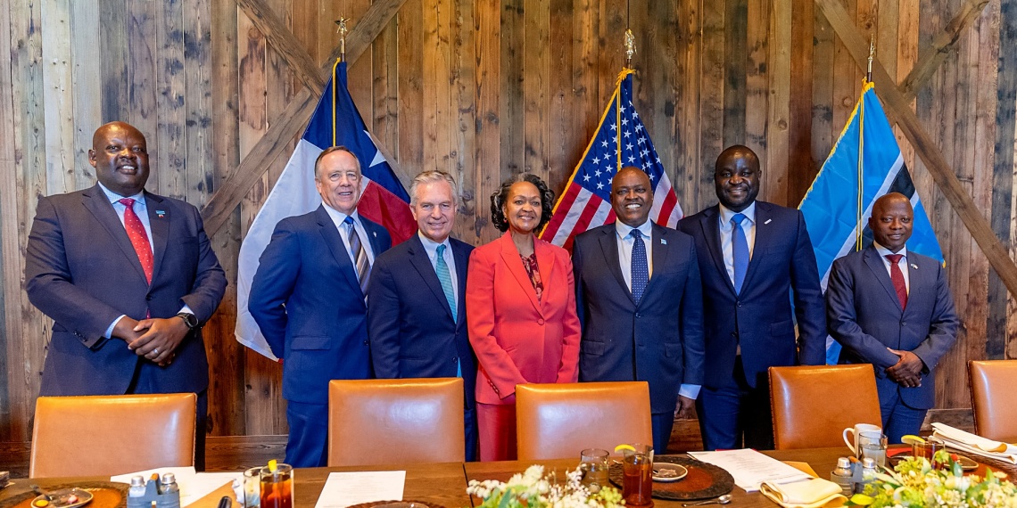 Axxess CEO John Olajide hosts Botswana President Mokgweetsi E.K. Masisi ...